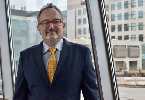 Zabner receives 2023 Distinguished Mentor Award | Carver College of ...
