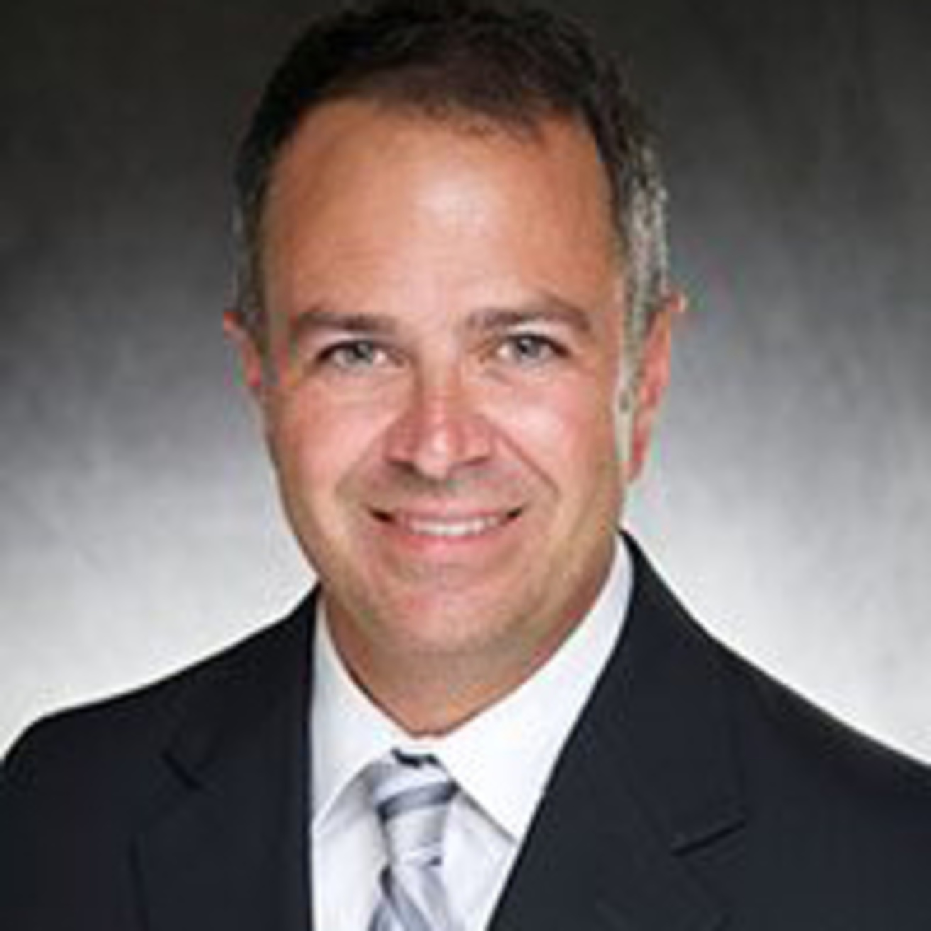 Carver College of Medicine Leadership | Carver College of Medicine ...